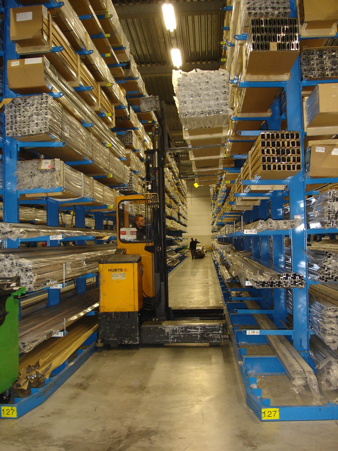 Racking systems for the aluminium industry | Cantilever racking | OHRA GmbH