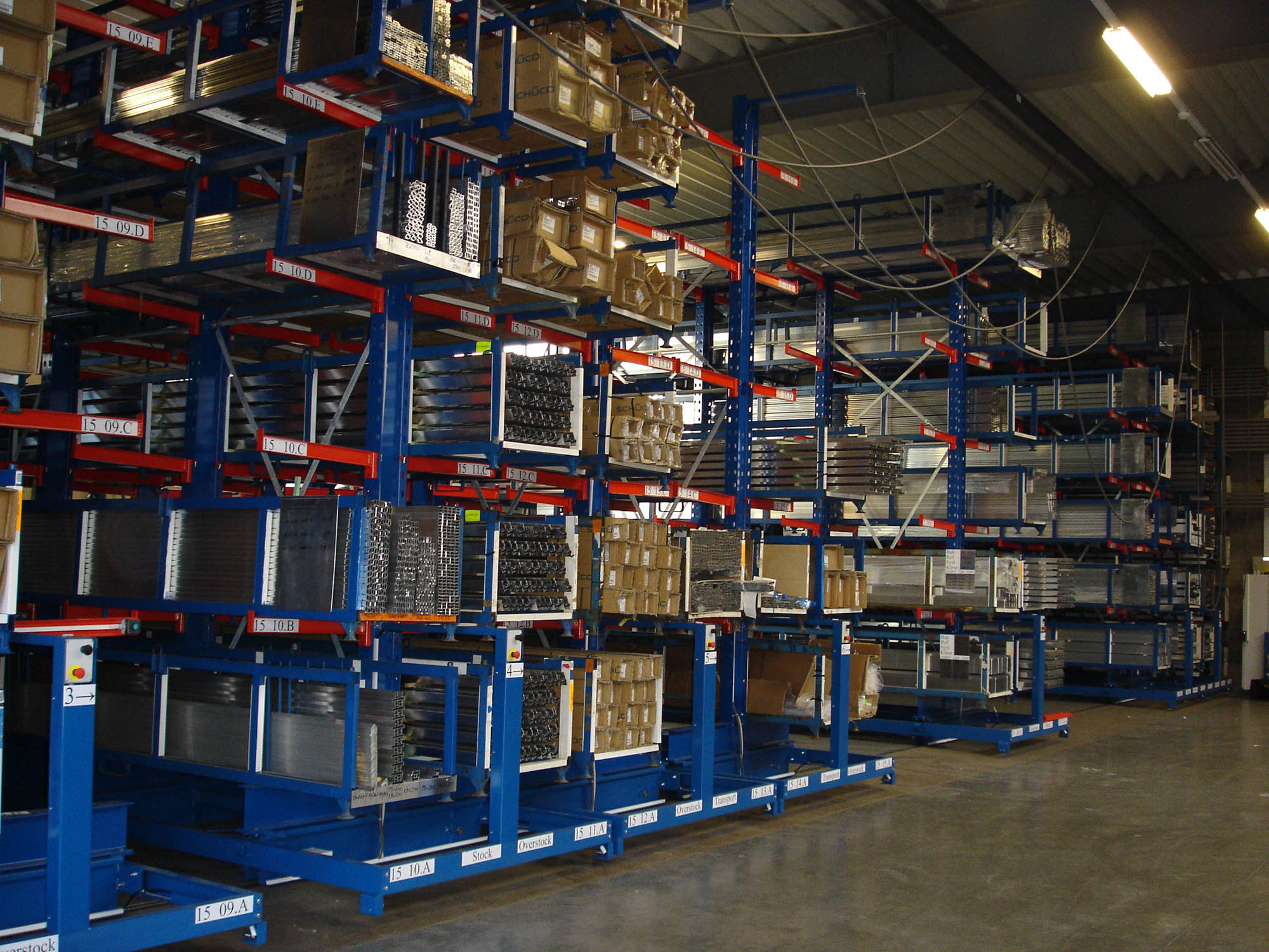 Cantilever racking | Racking systems | OHRA