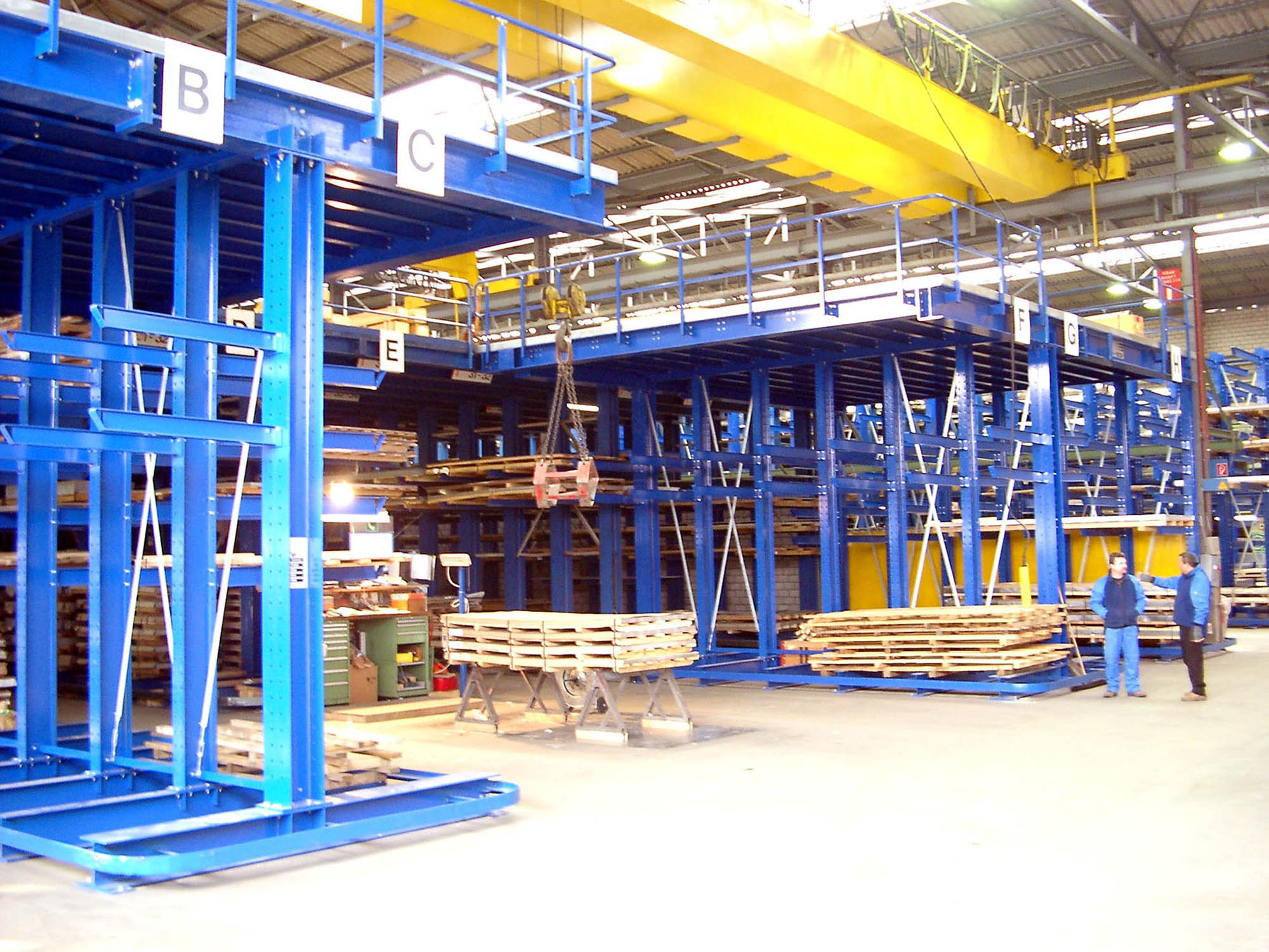 Cantilever racking | Racking systems | OHRA