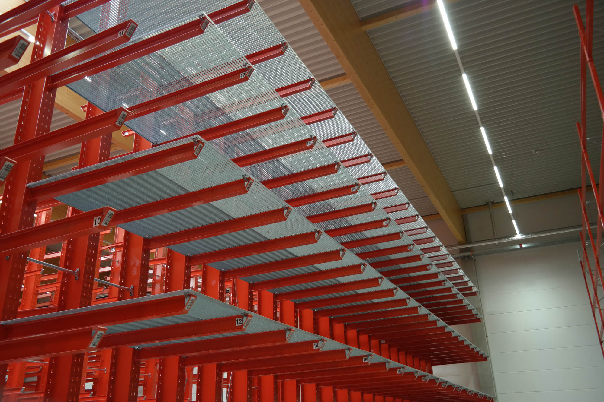 Cantilever racking | Racking systems | OHRA