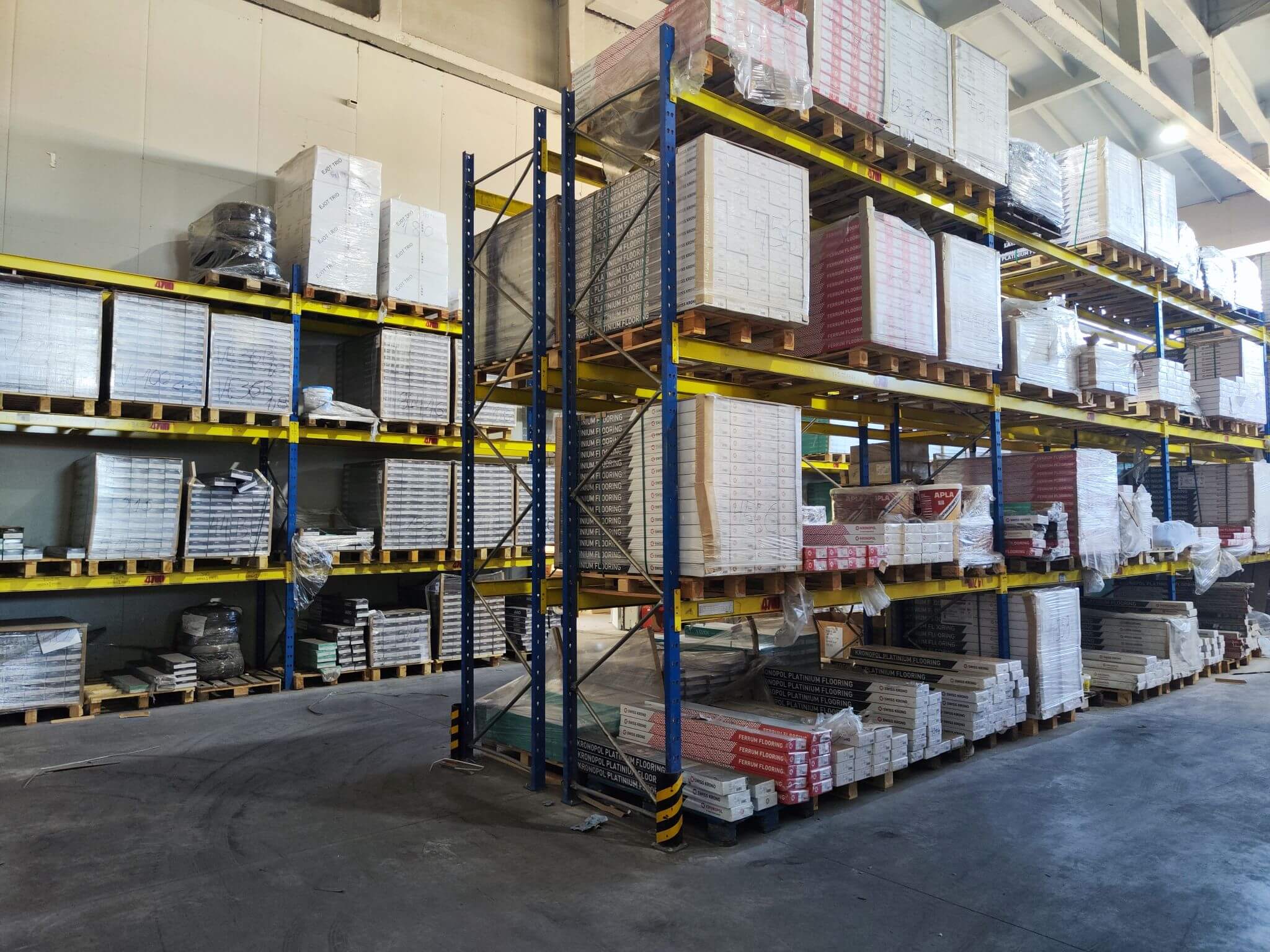 Heavy duty racking for building materials | OHRA GmbH